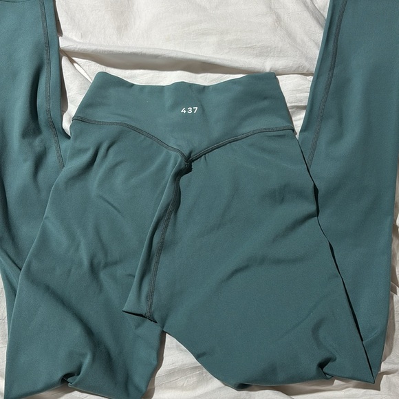 437 | Pants & Jumpsuits | 437 Topaz Leggings | Poshmark